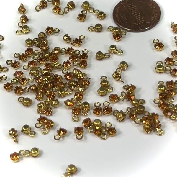 Vintage Swarovski Chaton Rhinestones in 1-loop Unplated Closed Back Pe ...